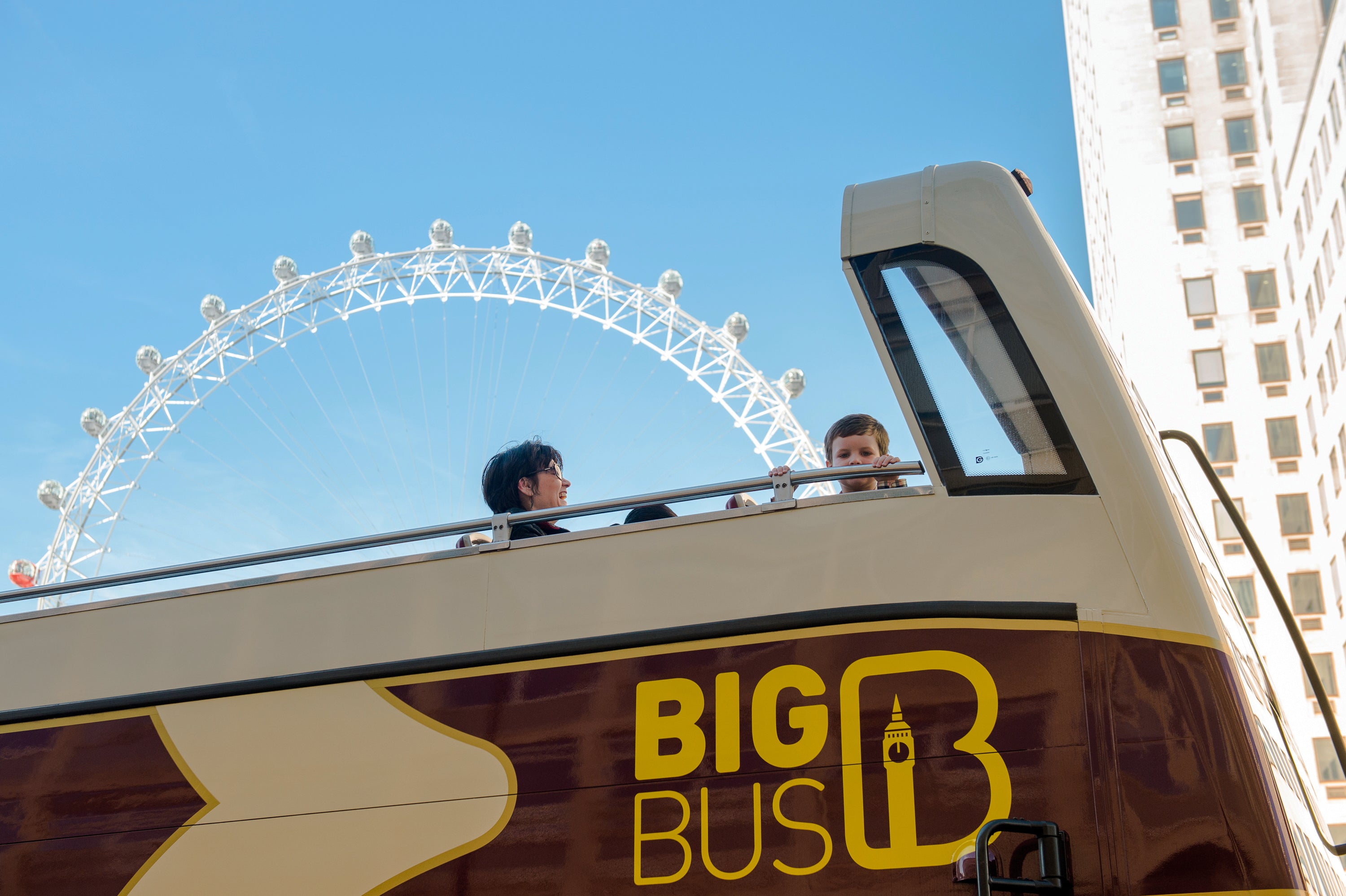 London Thames Cruise, Bus Tour and St. Paul's Cathedral Access For Two ...